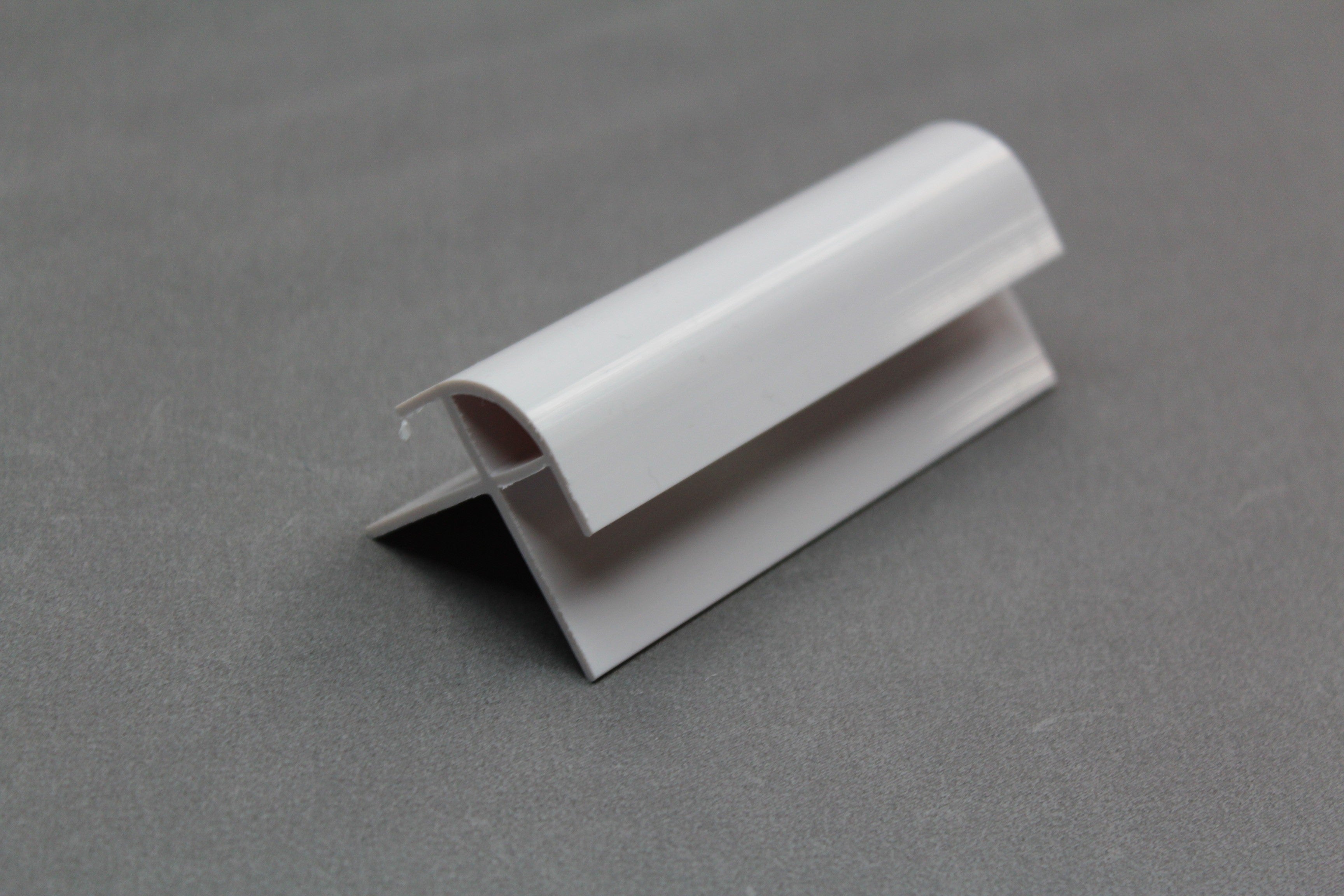 External Corner Cladding Fixing White Trim 2400mm X 10mm